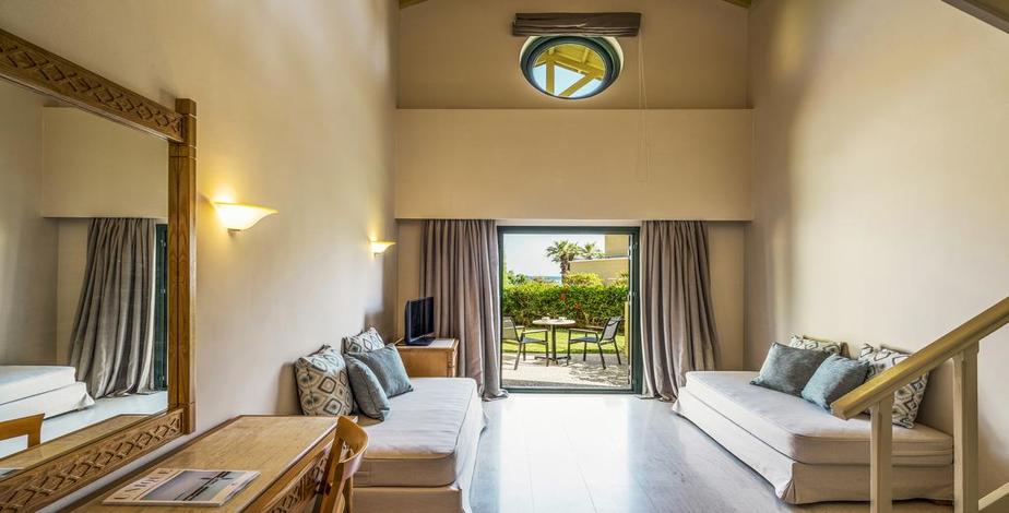 0208 183 0518 Lines Closed